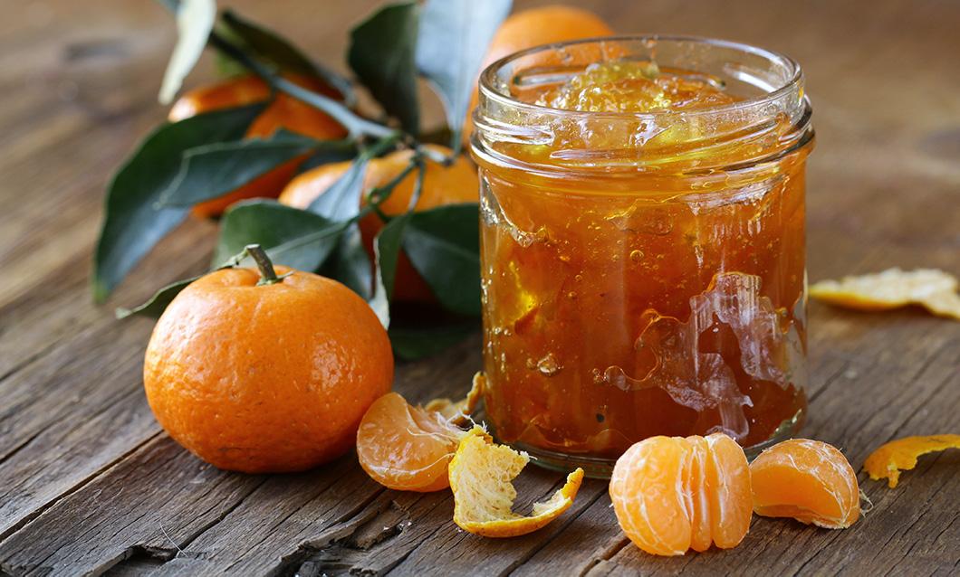 Slastna, ne preveč sladka marmelada iz mandarin - Znam.si