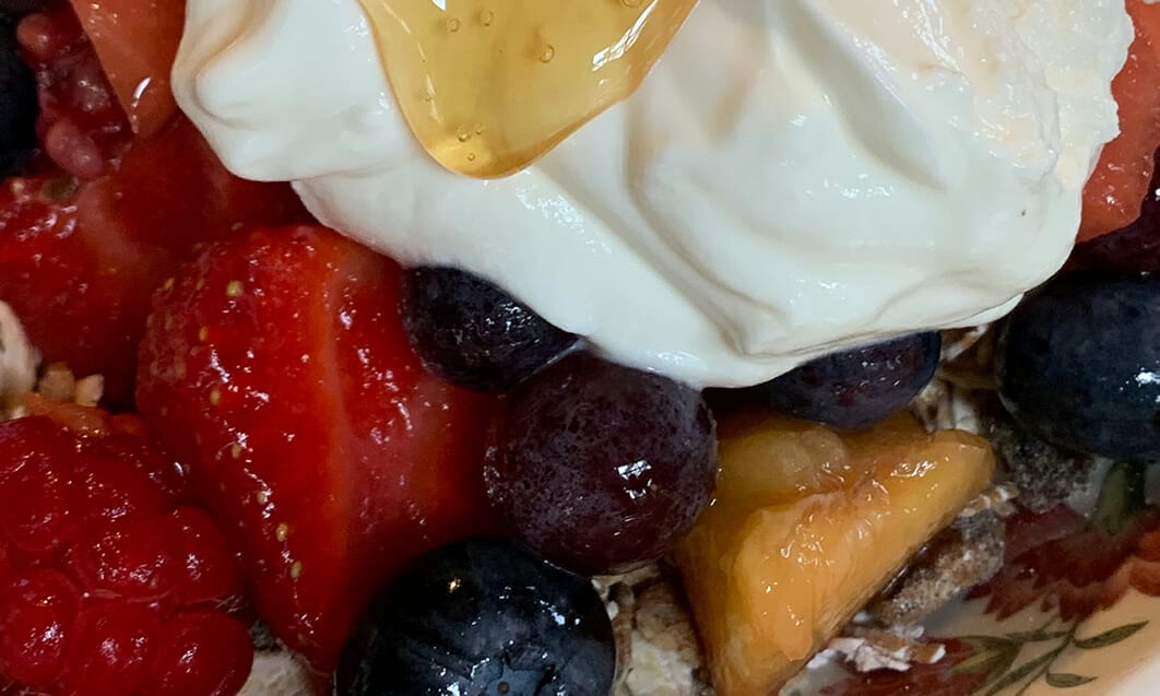 Pisana sadna solata - Znam.si