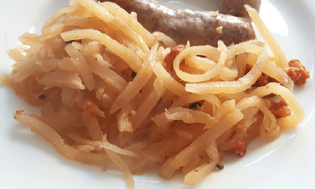 Kisla repa z ocvirki - Znam.si