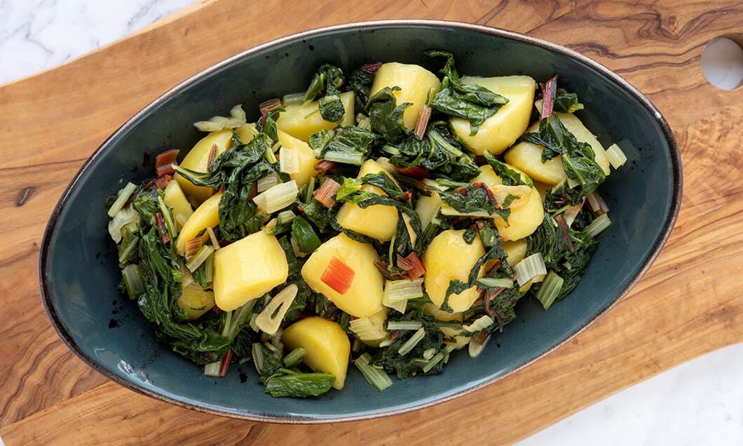 Nasitna blitva s krompirjem - Znam.si